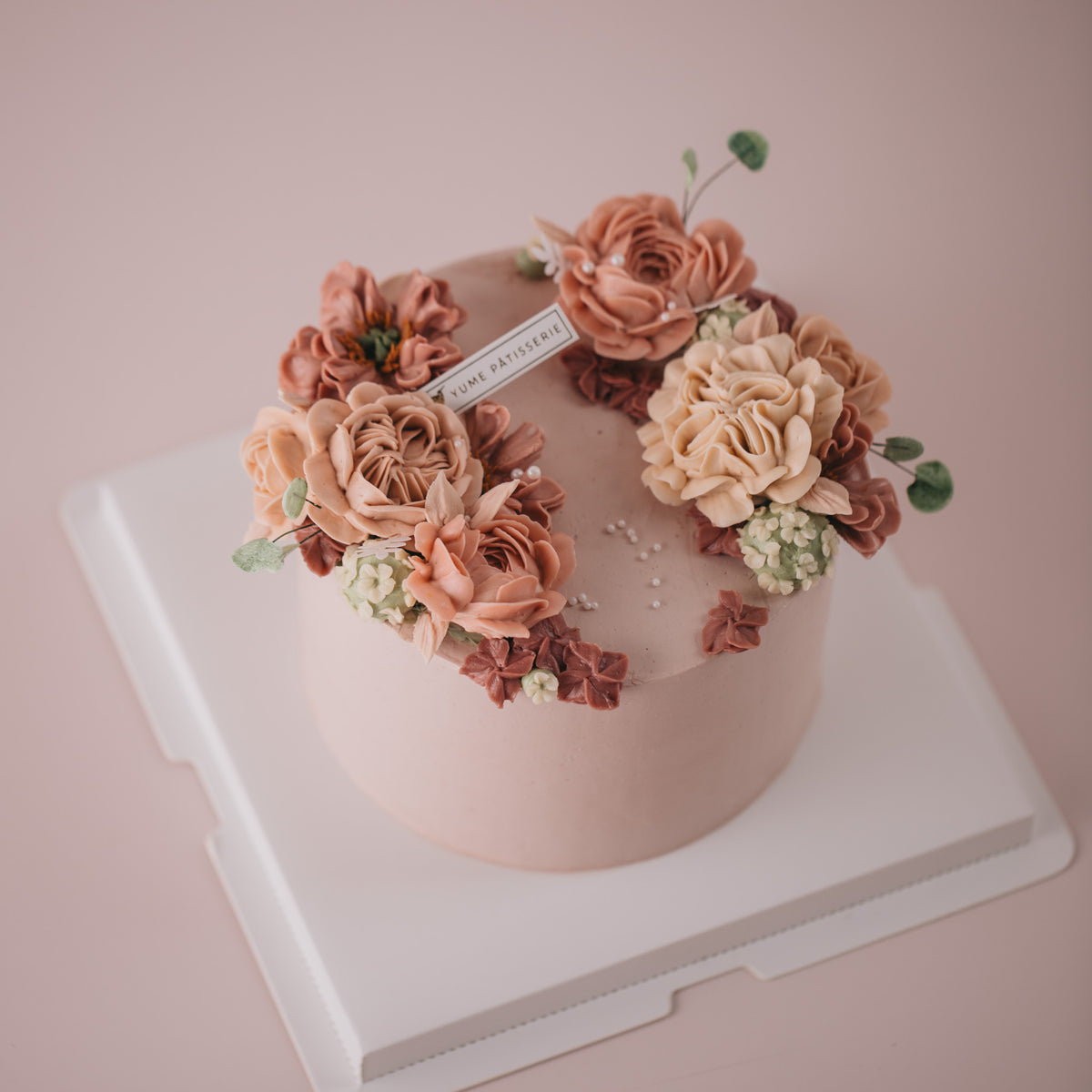 "Charlotte" Korean Buttercream Flower Cake Wreath Style – Yume Patisserie